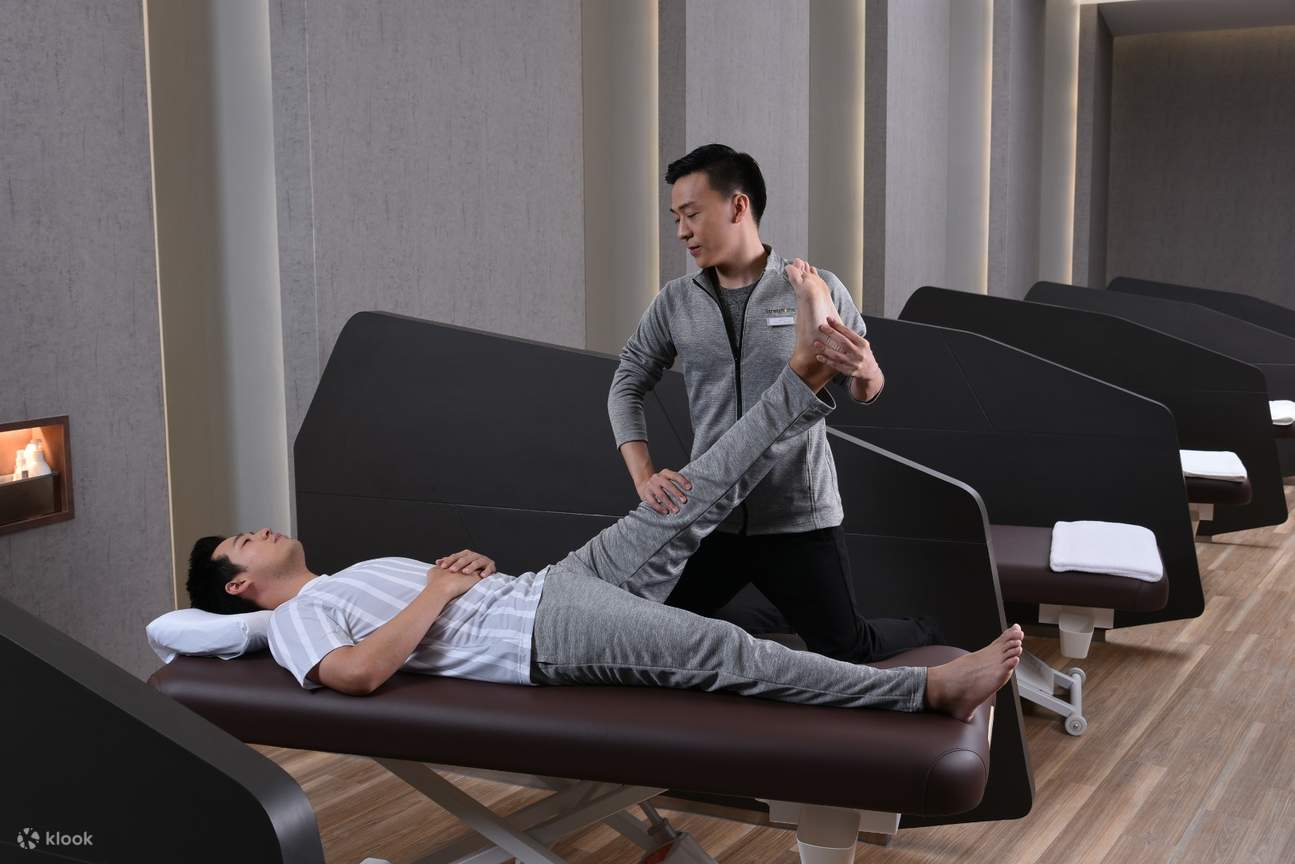 Stretching Experience at Stretch Me by Let's Relax Bangkok - Klook